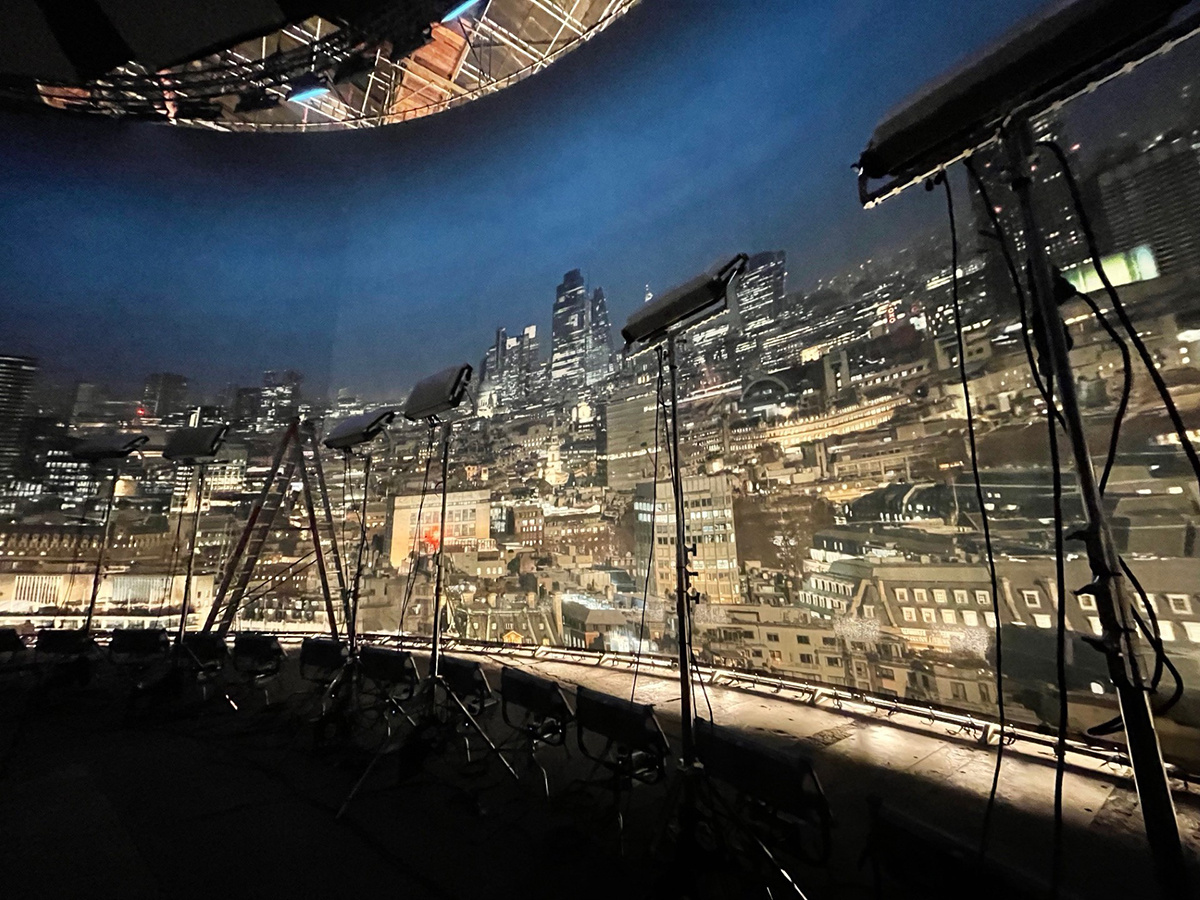 How A Rosco SoftDrop® Created A 360º London Background For “The Union”